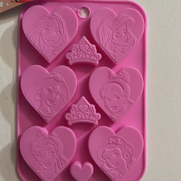 Disney | Kitchen | Disney Silicone Molds Bundle Disney Princesses ...